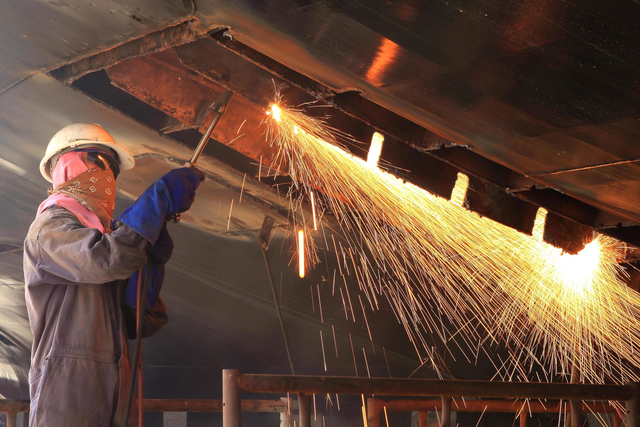 GDF scopre 2000 lavoratori irregolari nei cantieri navali del Nordest ...