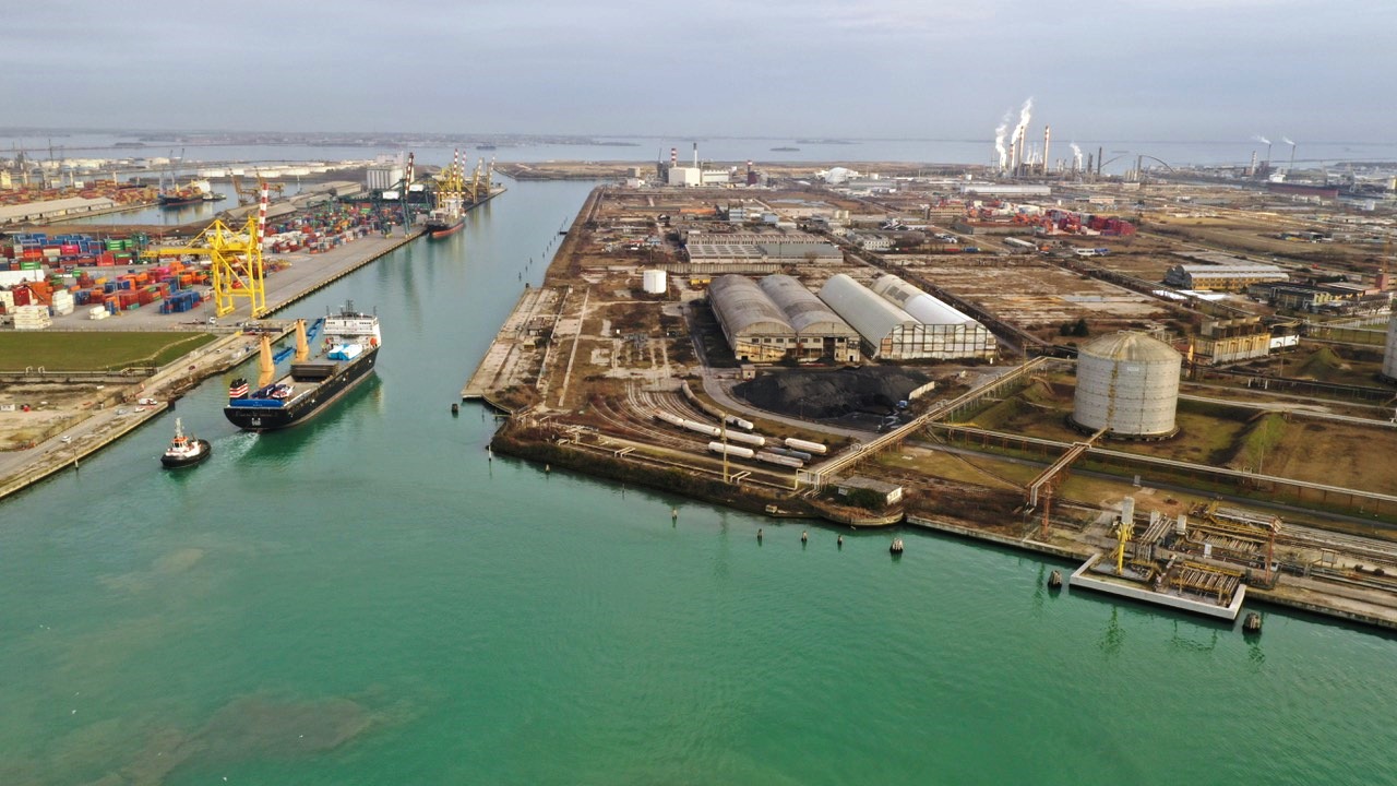 Porto di Venezia, 21,7 milioni per produrre energia da fonti ...