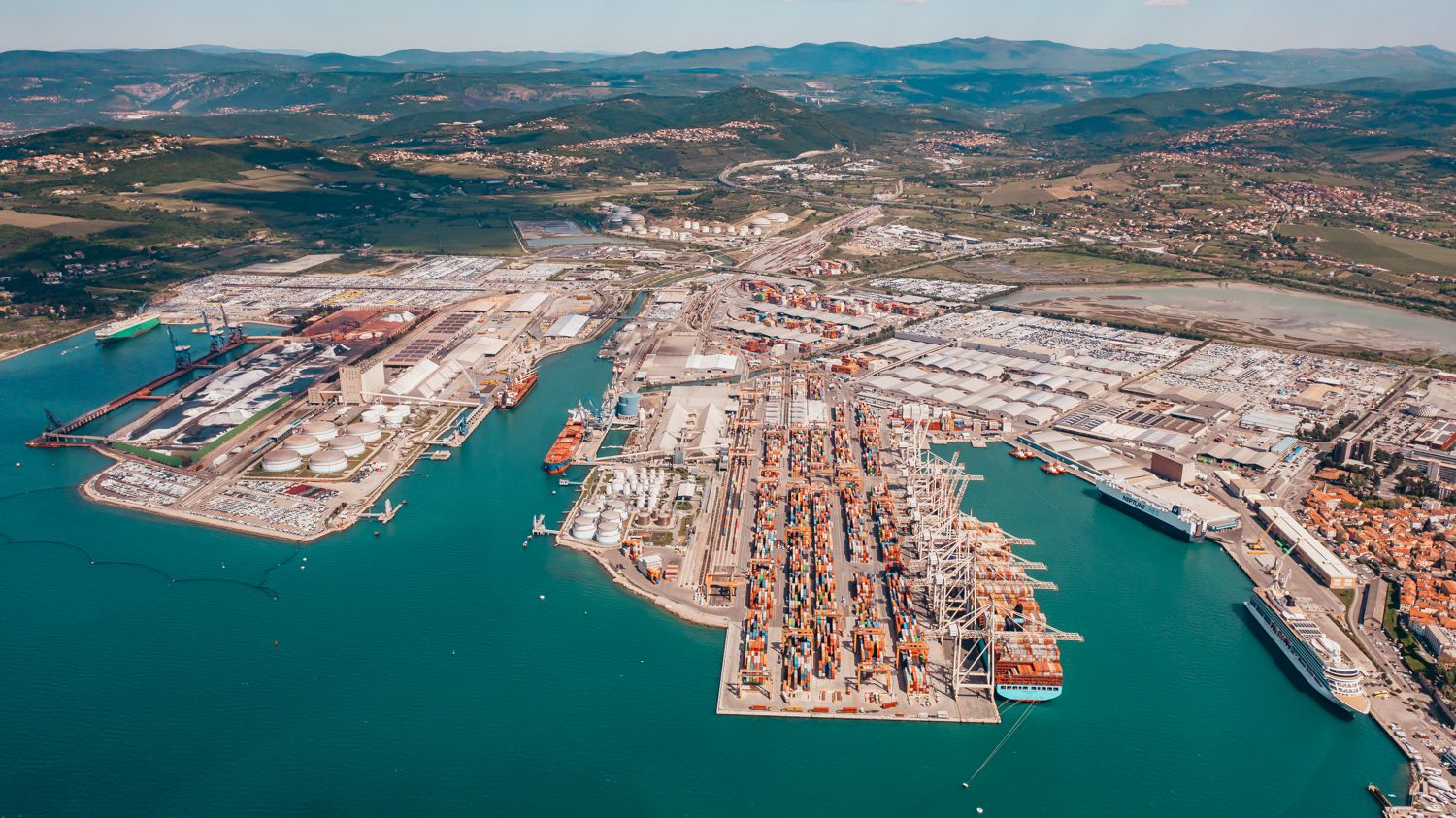 Luka Koper smentisce ipotesi terminal gas - AdriaPorts